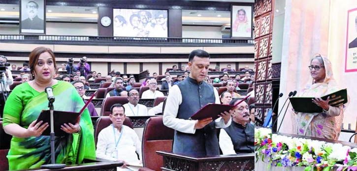 Newly elected Cumilla, Mymensingh city mayors take oath-