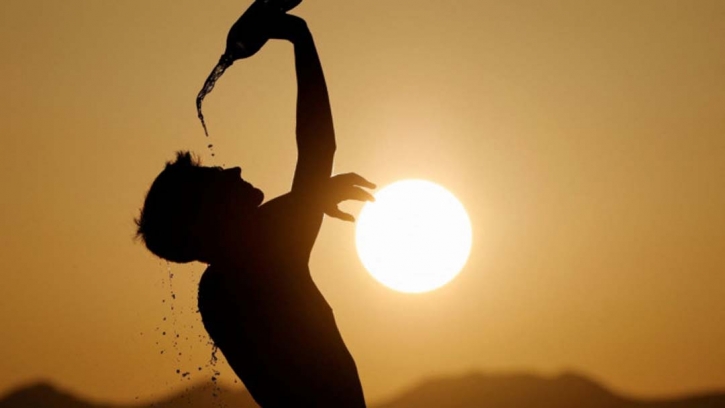 Heatwave sweeps over 8 divisions as temperatures soar-
